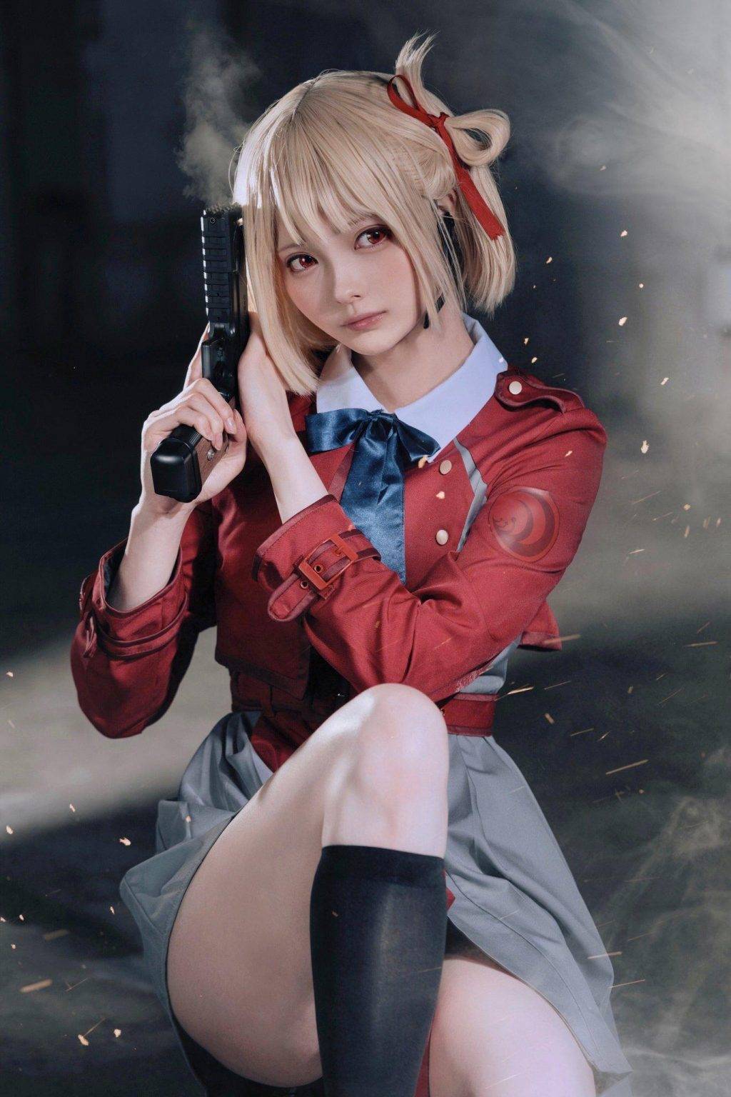 Lycoris Recoil - Japonesa faz cosplay da Chisato que todo fã otaku deseja